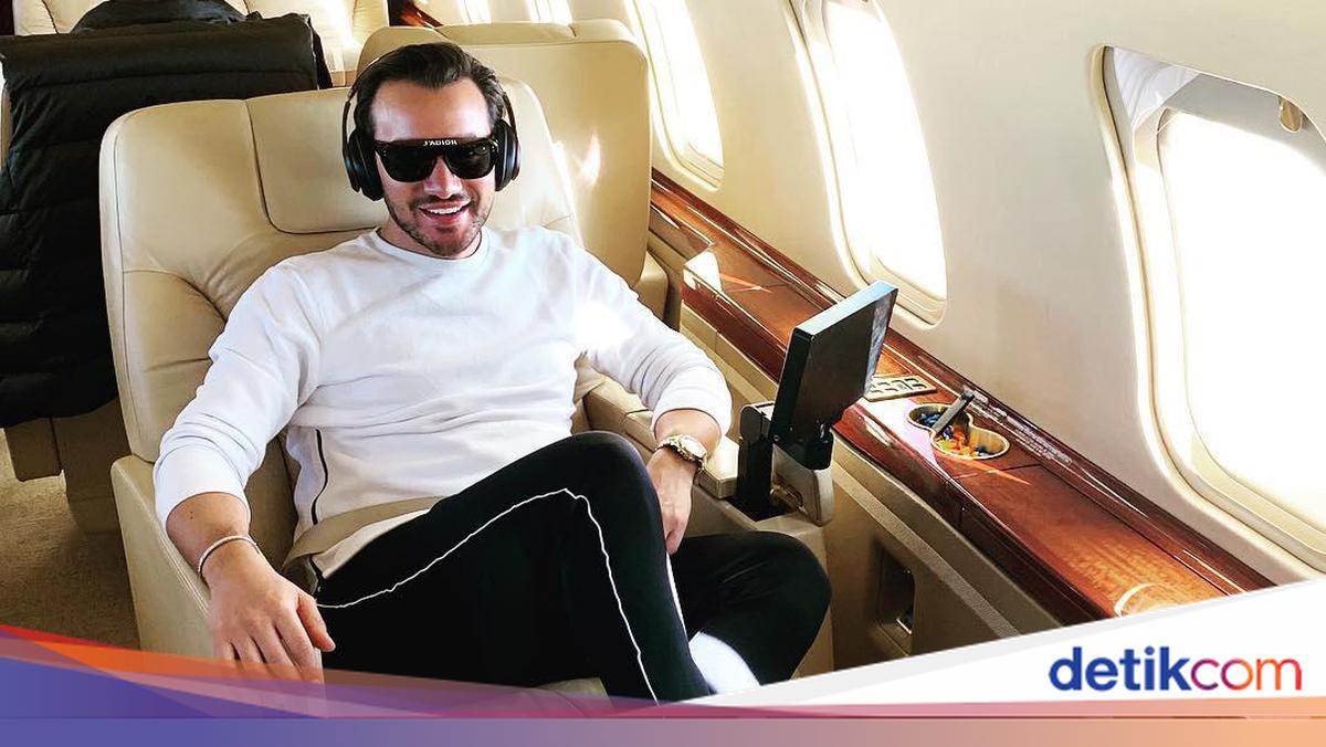 10 Foto Emir Bahadir, Crazy Rich Ganteng Turki dengan Kekayaan Rp 44 M