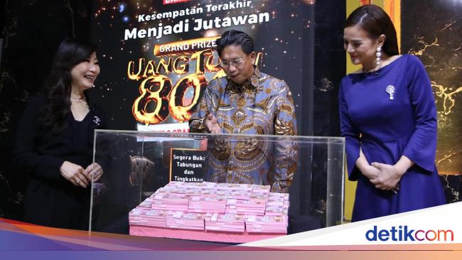 Penyerahan Hadiah Grand Prize Kejutan di Rumah Bareng Mega