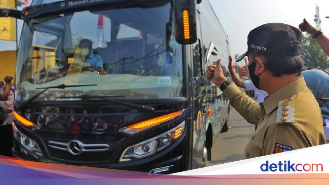 Urai Kepadatan KRL, Bus JR Connexion dari Stasiun Bogor Dioperasikan