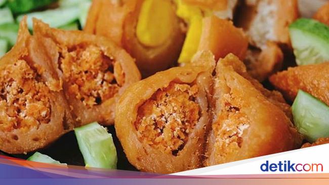 Yuk! Jajan Pempek Keju hingga Salmon di 5 Tempat Ini