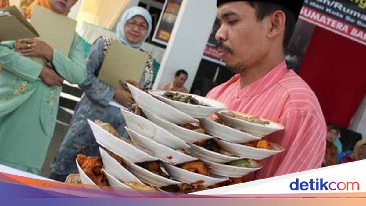 Nikmatnya Masakan Padang Jadi Inspirasi 10 Meme Kocak Ini