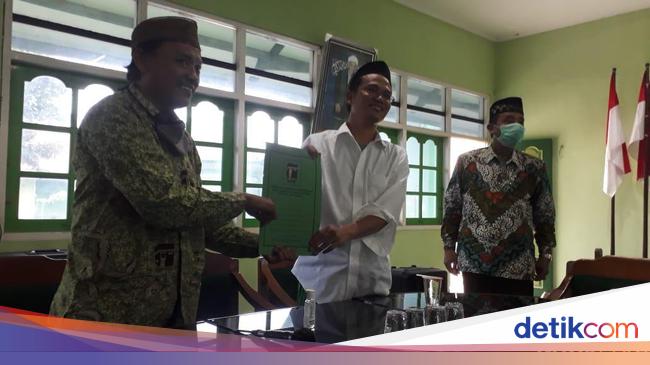 Gus Umam Jadi Plt Ketua DPC PPP Rembang Gantikan Mendiang Gus Kamil ... Gus Umam Jadi Plt Ketua DPC PPP Rembang Gantikan Mendiang Gus Kamil ...