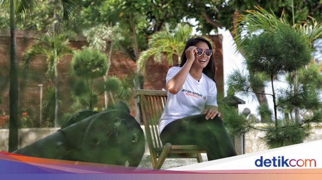 Anindya Putri yang Vokal tentang Pariwisata Indonesia