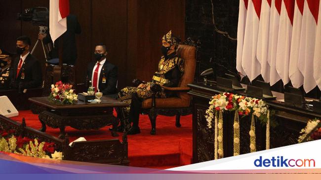 Mengenal Baju Adat Sabu Yang Dikenakan Jokowi Di Sidang Tahunan
