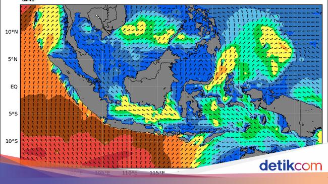 BMKG Keluarkan Peringatan Dini Gelombang Tinggi Landa Pesisir Jatim