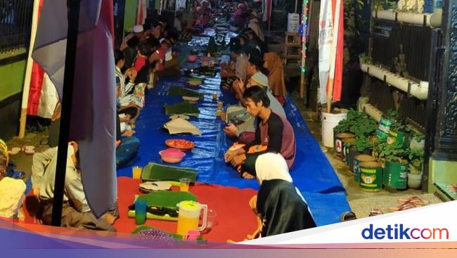 Barikan, Tradisi Malam 17 Agustus di Jawa Timur