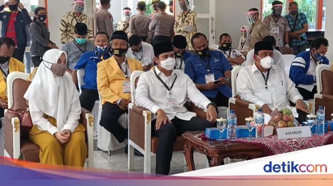 Suami Artis Caca Frederica Daftar Calon Bupati di Pilkada Kendal