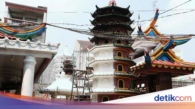 Klenteng Tua Hok Lay Kiong Dipercantik