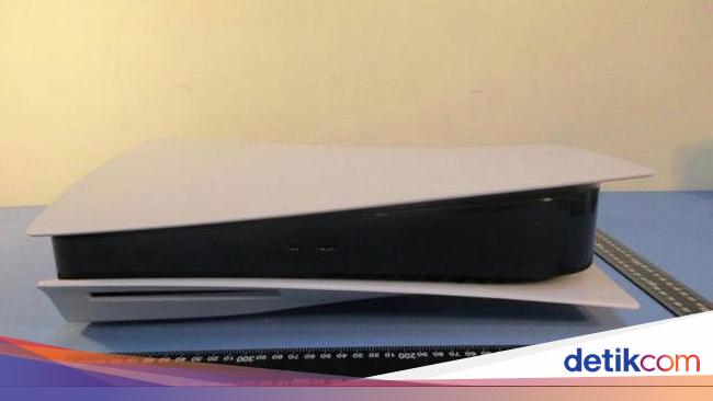 Ukuran PlayStation 5 Ternyata Gede Banget