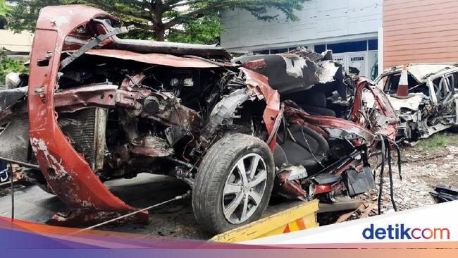Miris! Tahun 2020 Ada 100 Ribu Kecelakaan, Banyak Korban Masih di Bawah ... Miris! Tahun 2020 Ada 100 Ribu Kecelakaan, Banyak Korban Masih di Bawah ...