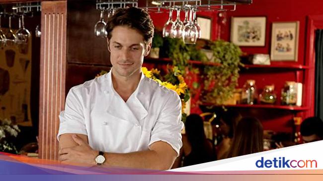 Lebih Dekat dengan Lucas Bravo, Si Ganteng Pemeran Gabriel di Emily In ...