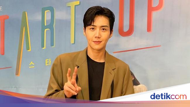 Ini Kim Seon Ho, Pemain Start Up yang Bikin Kamu Kena Second Lead Syndrome