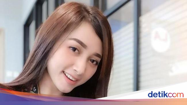 Kabar Terbaru Kades Cantik Angely Emitasari, Kini Doi Main Film Lho