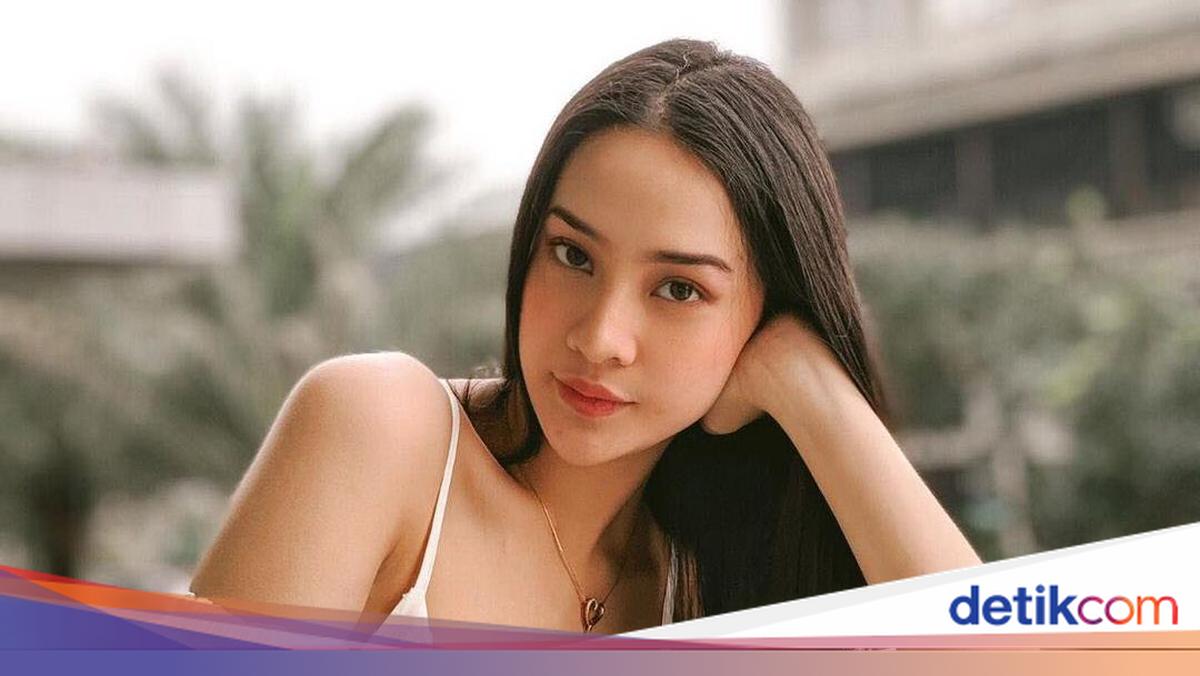 9 Potret Seksi Anya Geraldine yang Bikin Jantung Berdebar