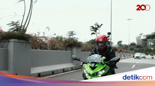 Kawasaki Ninja ZX-25R, Motor 250cc Rasa Moge