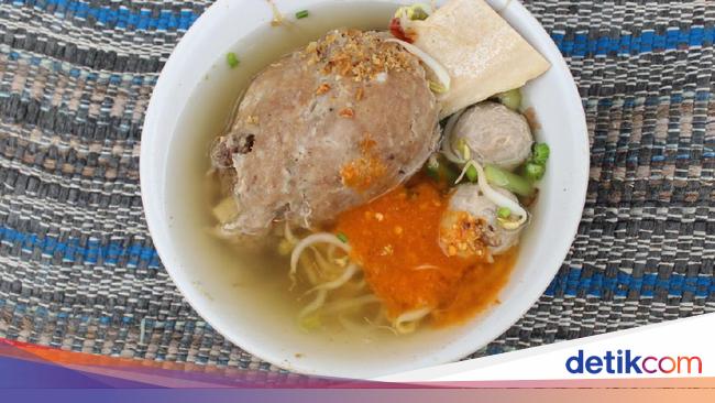 Difitnah Jual Bakso Tikus, Kini Laris Ribuan Porsi Setiap Hari