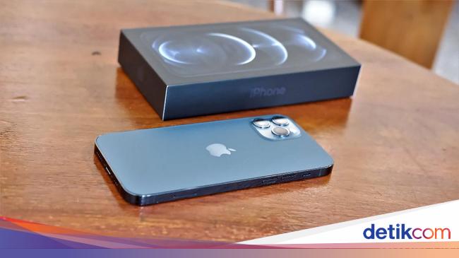 Ini Model iPhone 12 yang Paling Populer