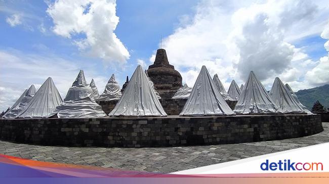 Potret Stupa-Stupa Candi Borobudur yang Tertutupi Terpaulin