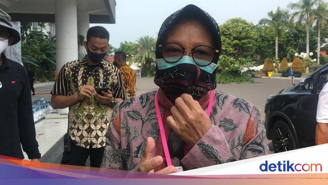 Risma Keluarkan 2 Surat Edaran Cegah Penularan COVID-19 Jelang Libur Nataru Risma Keluarkan 2 Surat Edaran Cegah Penularan COVID-19 Jelang Libur Nataru