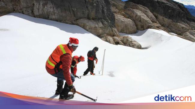 Mengenal Puncak Jaya, Puncak Tertinggi di Indonesia