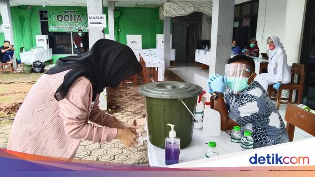 Tenda Roboh Diterjang Angin, Sejumlah TPS di Cianjur Dialihkan ke Gedung