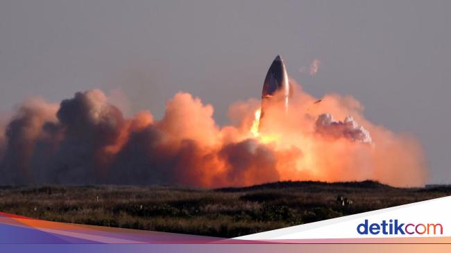 Detik-detik Roket Starship SpaceX Meledak