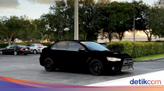 Lekuk Body Nggak Terlihat, Serap 99 Persen Cahaya, Inikah Mobil Paling ...