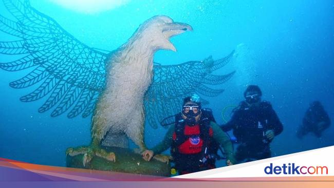 Patung Garuda dan Ribuan Struktur Karang Ditenggelamkan di Laut Bali