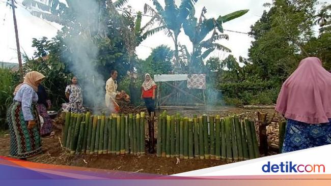 Bukan Hanya Tradisi, Malamang Jadi Kini Jadi Media Komunikasi