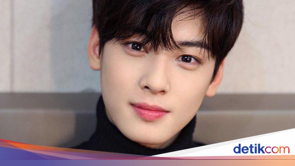 20 Cowok Terganteng di Dunia Bikin Kaum Hawa Meleleh