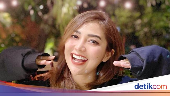 Video Diduga Detik-detik Kecelakaan yang Tewaskan Chacha Sherly Video Diduga Detik-detik Kecelakaan yang Tewaskan Chacha Sherly