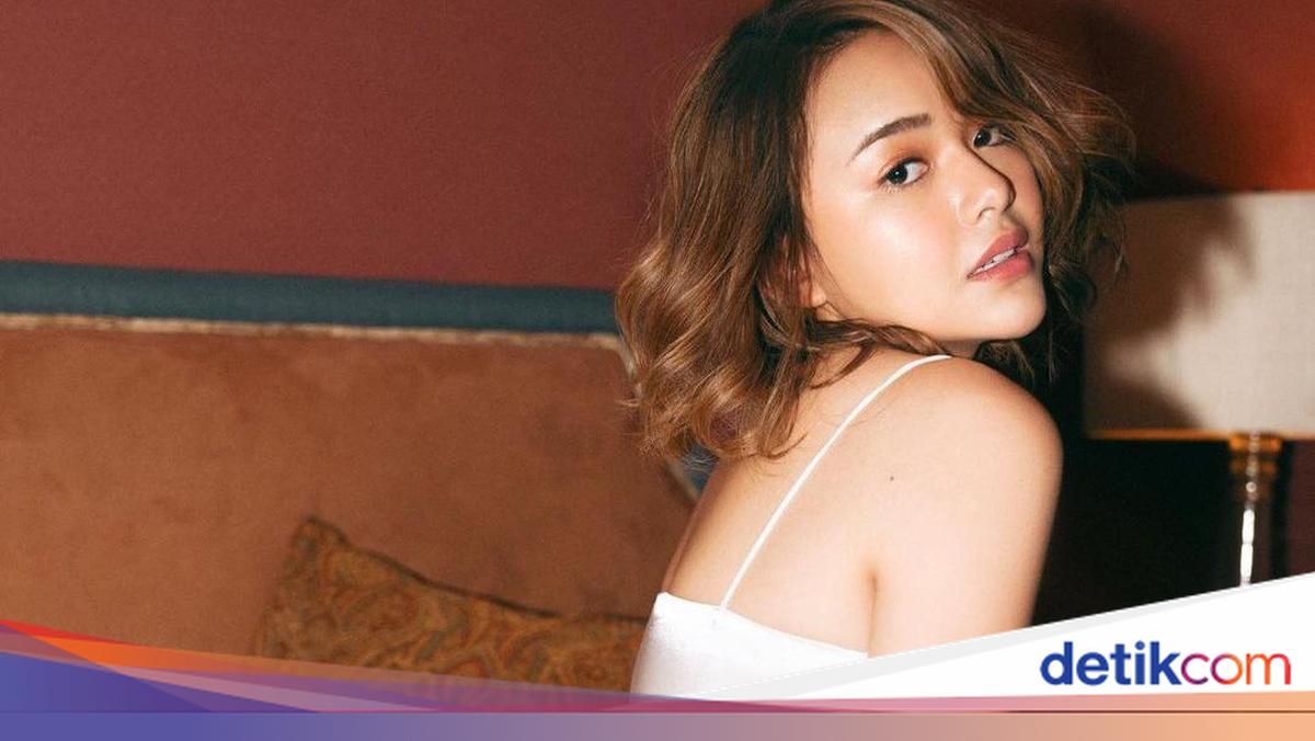 7 Gaya Seksi Amanda Manopo yang Beda dari Perannya di Ikatan Cinta