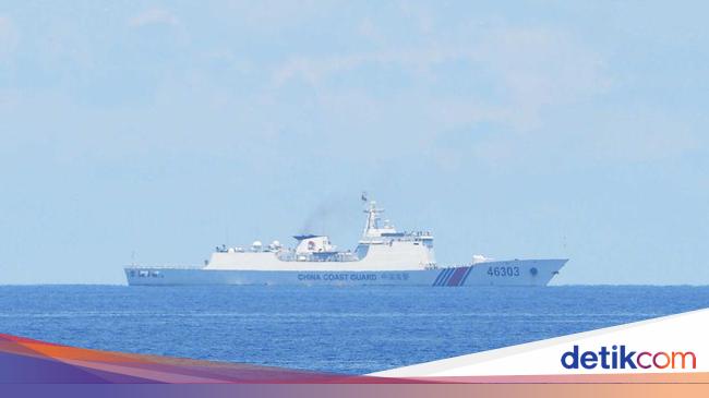 Filipina Marah Gegara China Tembakkan Meriam Air ke Kapalnya