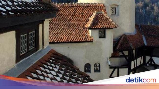 Bertamu ke Kastil Drakula di Rumania Bertamu ke Kastil Drakula di Rumania