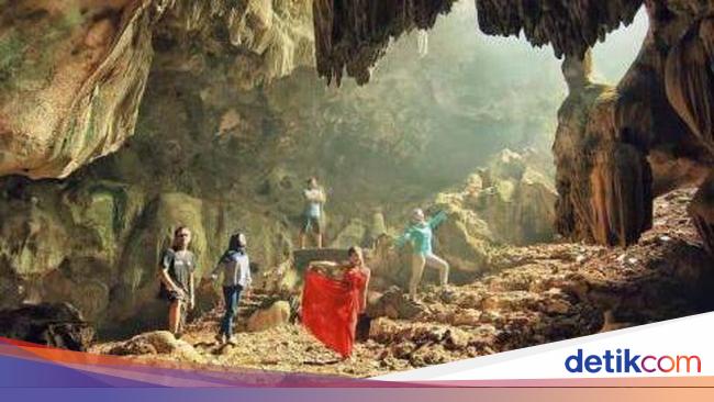 Cahaya Surga di Gua Gajah Yogyakarta