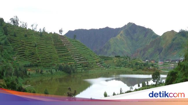 Cantiknya Telaga Cebong di Dataran Tinggi Dieng