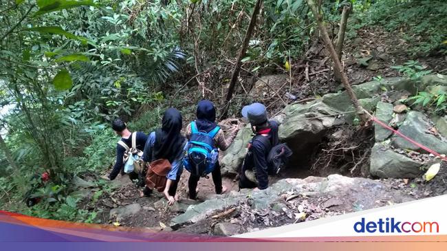 Curug Lalay & Pengantin, Duo Cantik di Perbatasan Bogor-Karawang