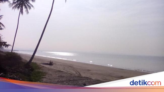 Di Pantai Ini, Nelayan Bugis Adakan Pesta Laut Setiap Tahun
