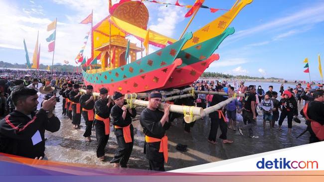 Iraw Tengkayu, Ritual Arak Perahu di Kota Tarakan
