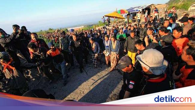 Jangan Lewatkan! Upacara Labuhan Merapi