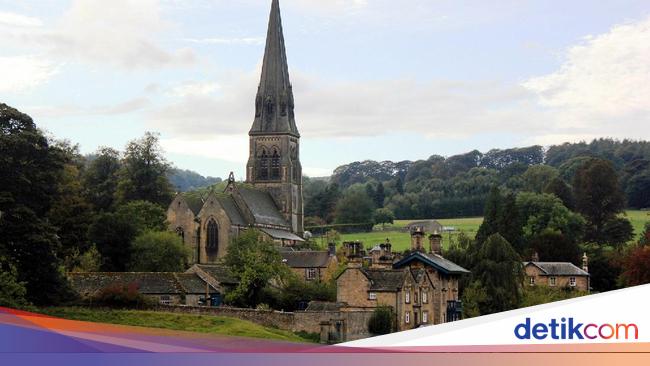 Larut Dalam Pesona Alam Desa Edensor, Inggris