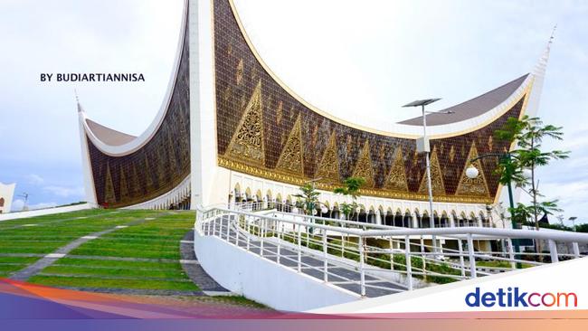 Melihat Lagi Landmark Sumatra Barat