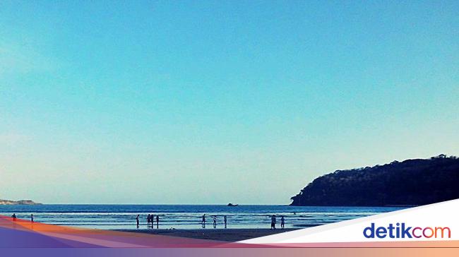 Pantai Teleng Ria, Destinasi Liburan Akhir Tahun di Pacitan