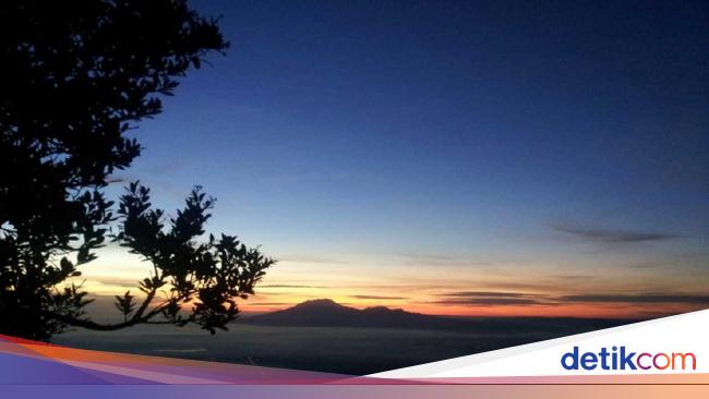 Perjalanan Penuh Tantangan Melihat Kawah Merapi