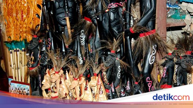 Ukiran Kayu yang Sempurna dari Suku Asmat