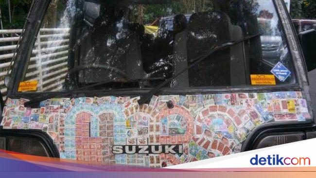 Uniknya Mobil Perangko di Museum Pos Bandung
