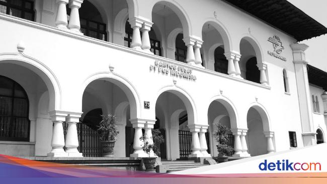 Melihat Perangko Antik di Museum Pos Indonesia, Bandung