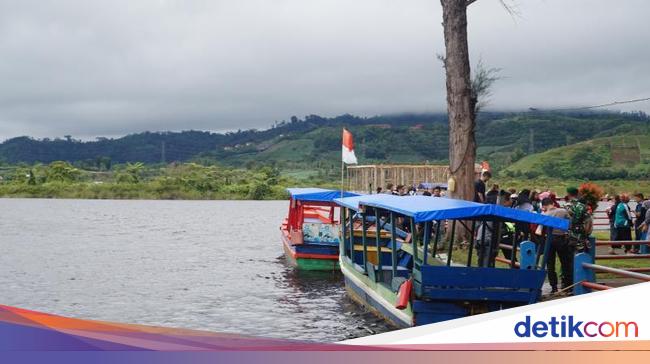 Potret Danau Cantik di Bengkulu