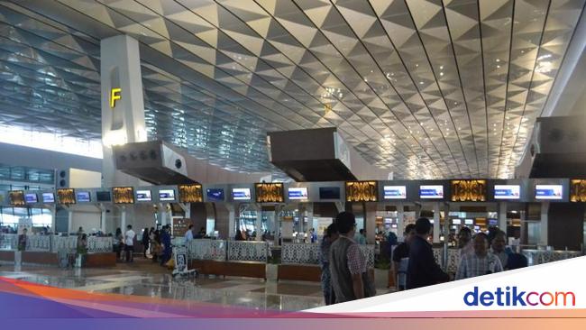 Terminal 3 Bandara Soekarno Hatta yang Keren & Asyik Buat Foto-foto