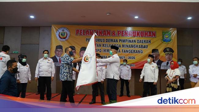Andre Rosiade Wakili DPP IKM Kukuhkan DPD IKM Kota Tangerang Andre Rosiade Wakili DPP IKM Kukuhkan DPD IKM Kota Tangerang